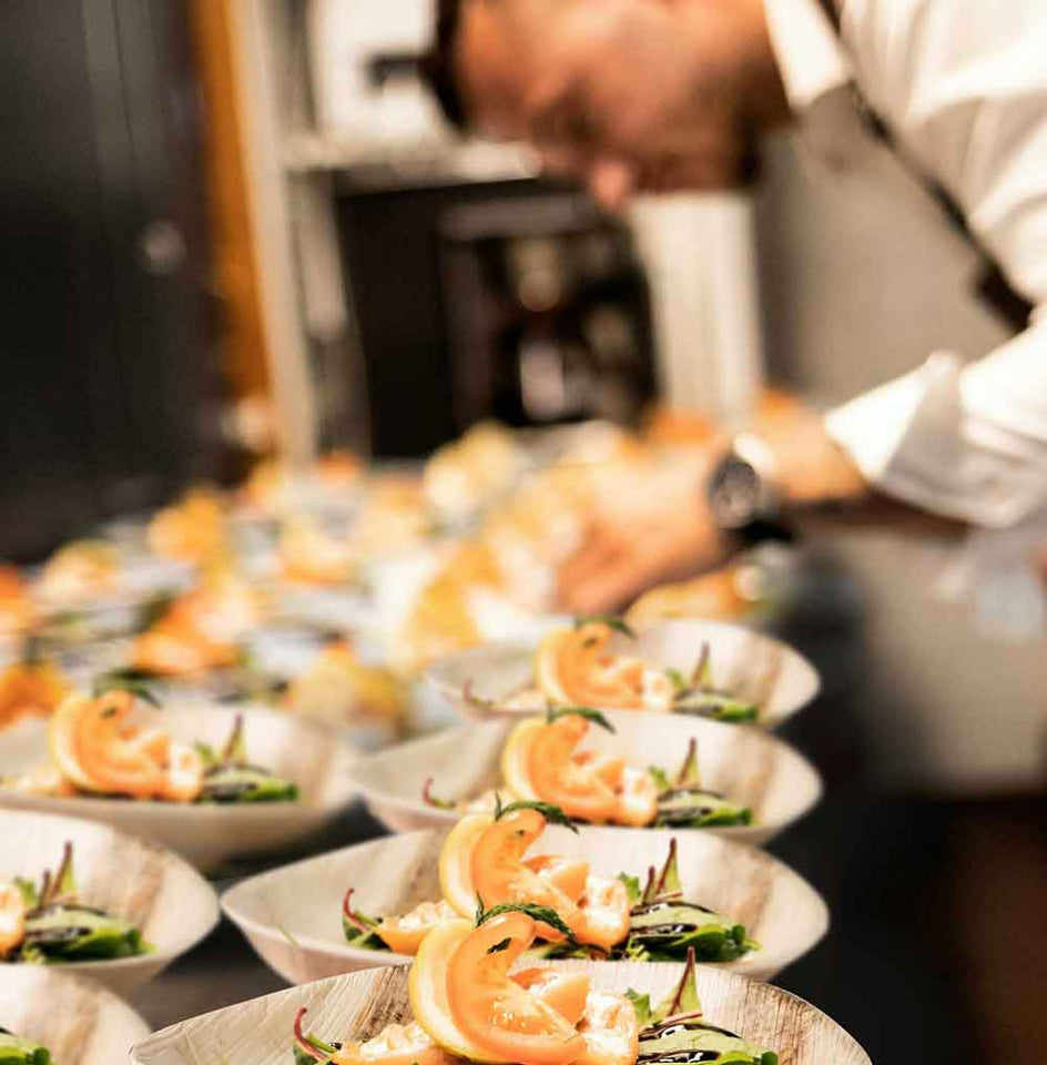 TreeChoice Sustainable Dinnerware, Palm Leaf Plates, Trays & Catering ...